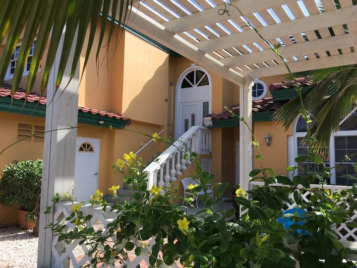 Lovely Two Bedroom Un+ Patio Area Near Eagle Beach - Aruba