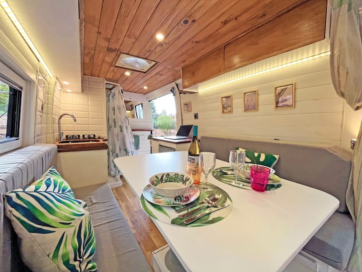 Hippie Chic Converted Camper With Bathroom - Los Cristianos