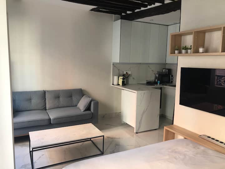 Studio Place Des Vosges - Paris 19e Arrondissement