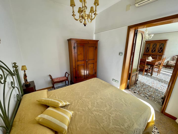 Appartamento Con Balcone In Palazzo Storico - Venice