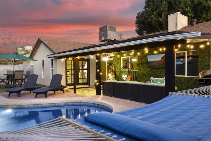 Euphoria In Peoria! [Heated Pool & Prime Location] - Peoria, AZ