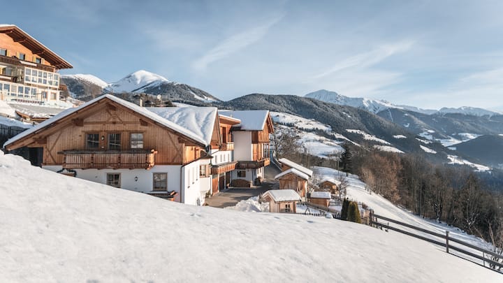 Urlaub Auf Dem Bauernhof Mit Alpakas & Pferden - Meransen