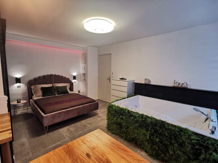 Superbe Appartement Romantique Love Avec Jacuzzi - Antibes