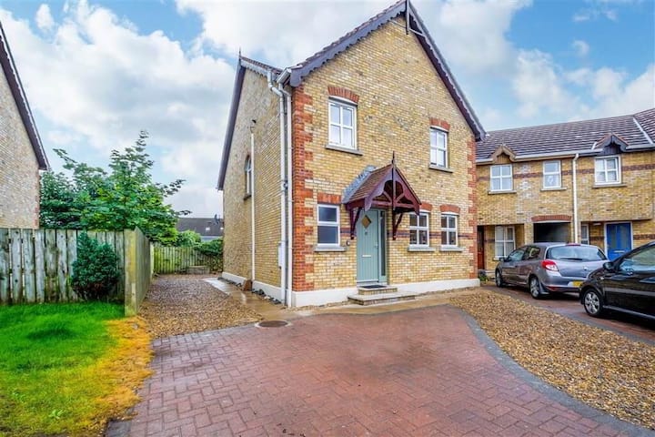 Refurbished And Spacious 5 Bedroom House - Portstewart