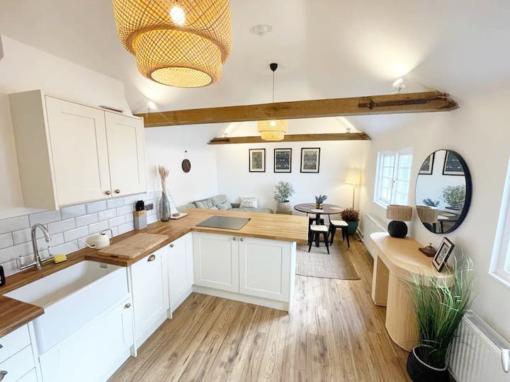 Charming, Brand New Townhouse Near The Sea - Dymchurch