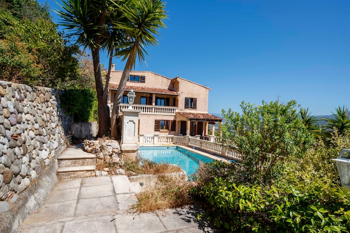 06t-spacieuse Villa Vue Mer-piscine, Cinema, Gym - Nice