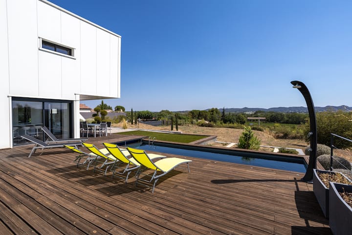 Contemporary 4 Bedroom Villa With Pool & Jacuzzi - Bagnols-sur-Cèze