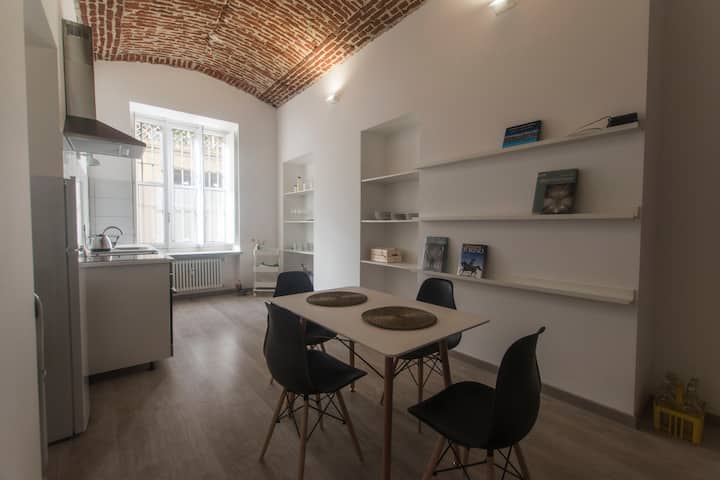 Cozy Apt. In S. Salvario-nizza, Near City Center - Torino