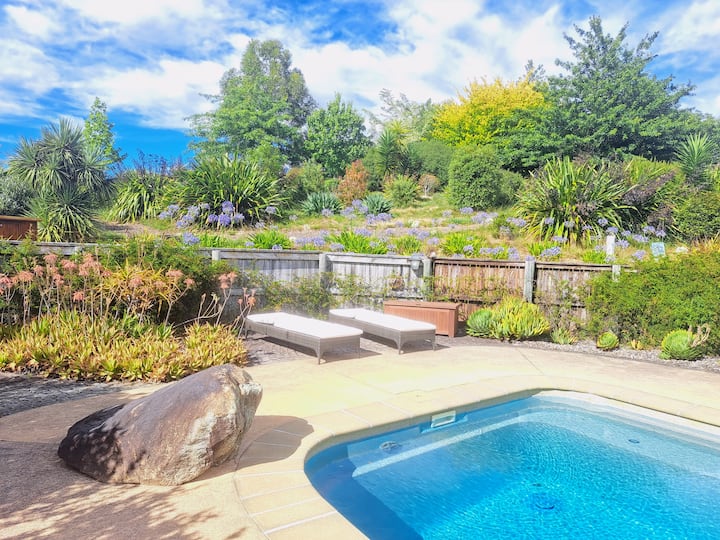 Golden Hills Farm - Great Views Plus Swimming Pool - Brightwater