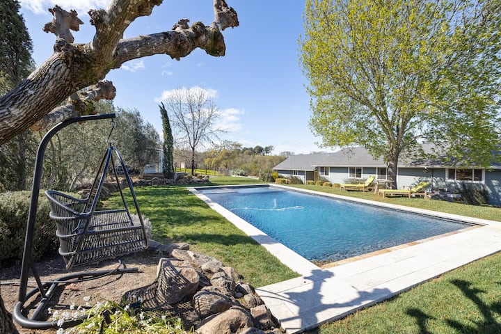 Modern Farmhouse With Pool, Hot Tub & Views! - Guerneville, CA
