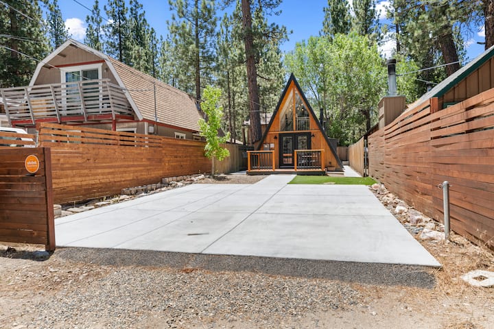 Dog Friendly/cozy Cabin/8 Min 2 The Village Shops - Big Bear Lake, CA