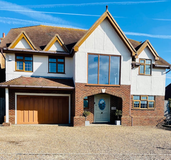 Luxury 5 Bed, 5 Bath House With Countryside Views - Herne Bay