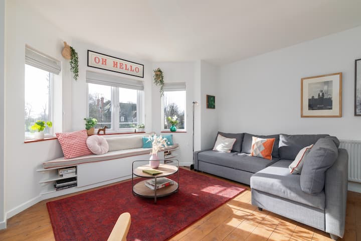 Stylish London Flat 20 Min To Centre. Park Views - Hounslow