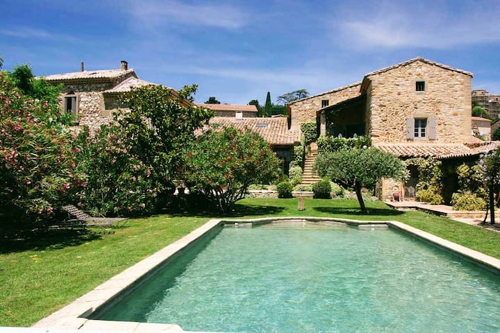 Beautiful C18th Provençal Mas With Pool Near Uzès - Uzès