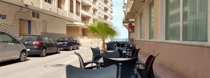 One-bedroom W Living Room And Street-view Balcony - Torrevieja