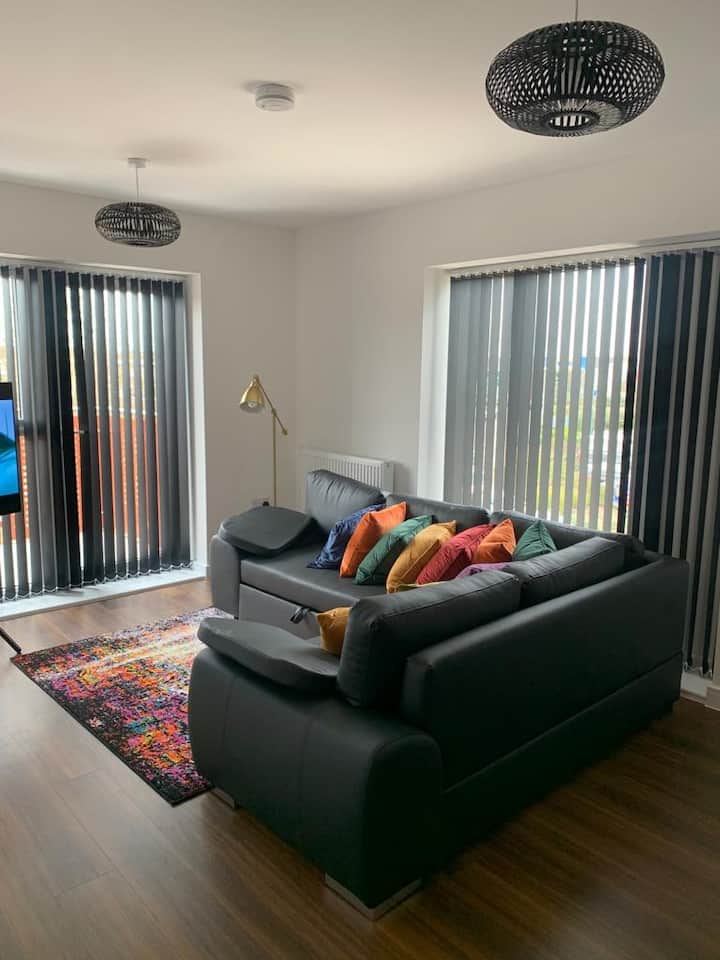 Posh 2 Bed Thurrock Flat (Entire)no Parties/events - Dartford