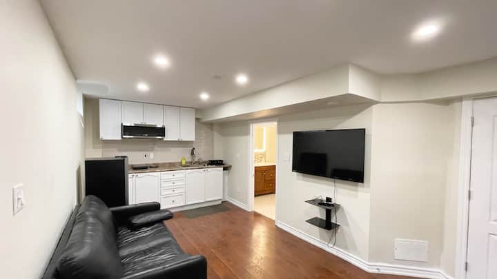 A Modern Fall Private Basement Apartment - Brampton