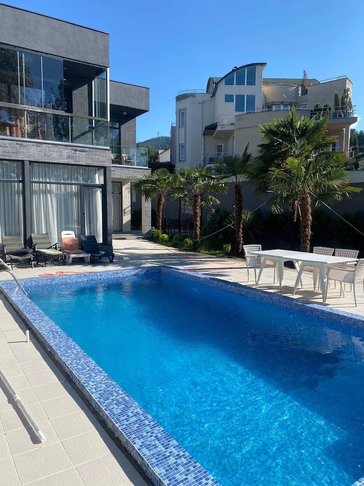 It Is Rented Daily - Tbilisi