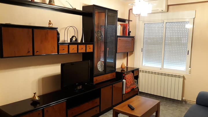 Apartamento En Quinto Sin Ascensor No Fumadores - Zaragoza