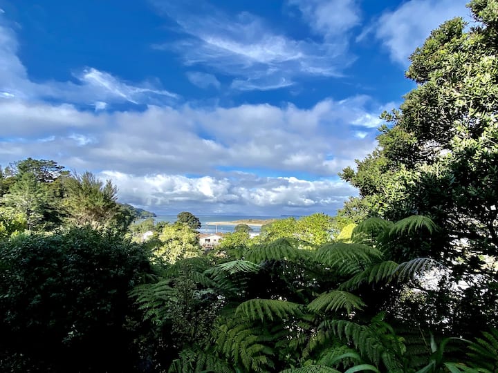 Classic 2 Bedroom Downstairs Unit - Estuary Views - Tutukaka