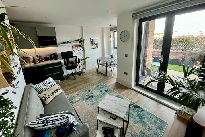Modern 1-bed Flat With Patio Garden In Wimbledon - Londres