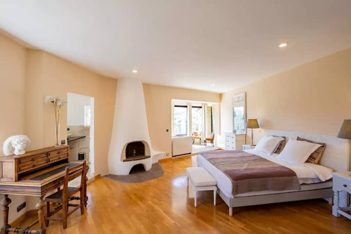 Exceptionnelle Chambre 50m2 Dans Mas 5* Luberon - Lourmarin