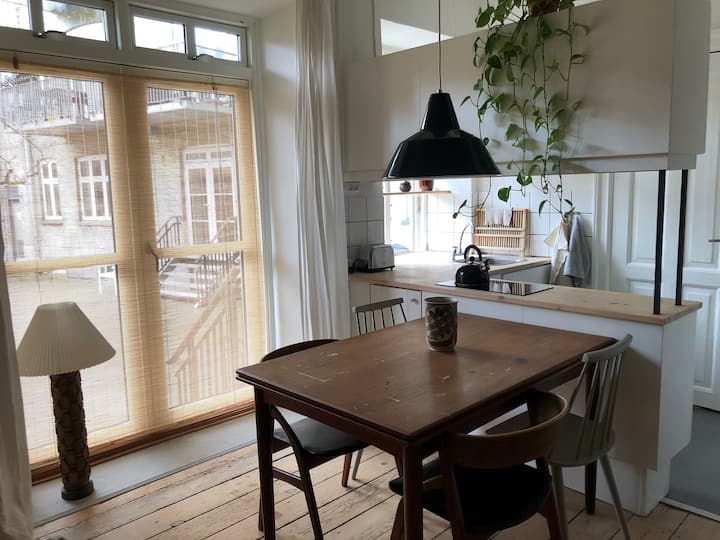 Charmerende 2-vær Lejlighed I Aarhus C - Aarhus