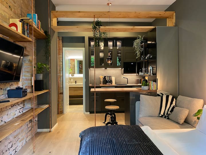 Super Central Gorgeous Garden View Flat For 2! - Berliini