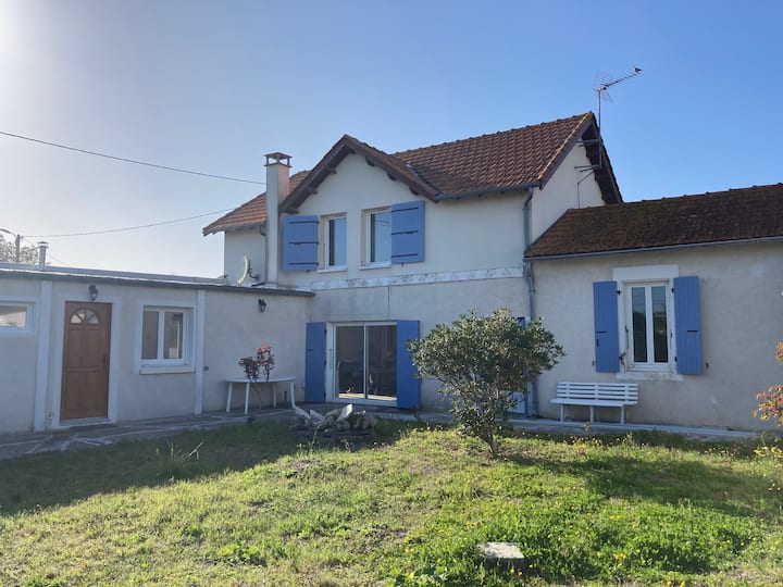 Maison Chaleureuse Sur L'ile D'oleron Avec Jardin - Charente-Maritime