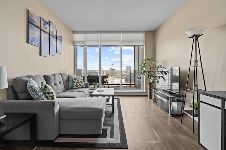 Stunning 1br With Calgary Tower Views! *Stampede!* - Calgary