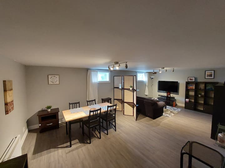 Cozy 2 Bedroom Basement - Moncton