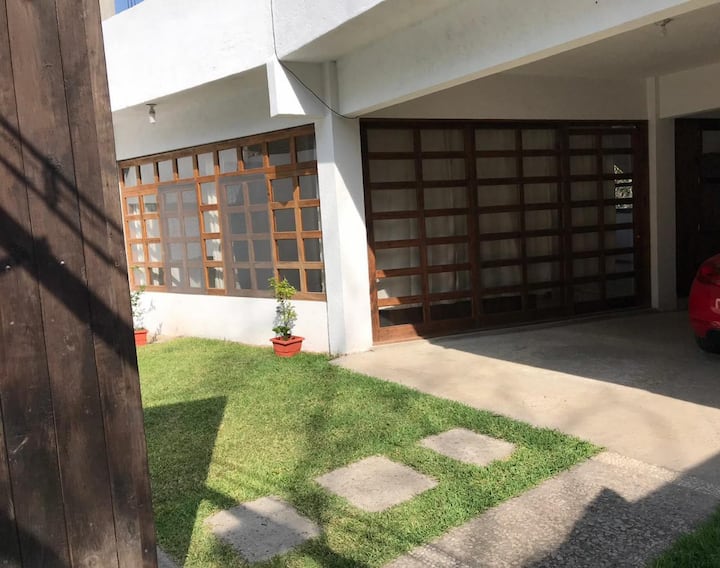 Casa Particular Con Estacionamiento - Tepoztlán