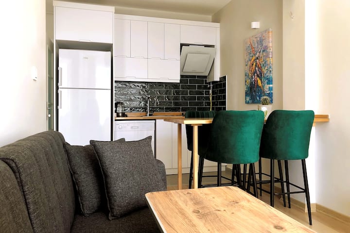 Fully Equipped - Very Cental 2+1 Comfy Flat - Şişli