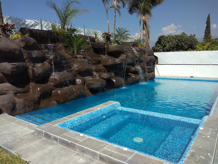 Residencia Cascada Tepozteco En Lomas De Cocoyoc - Cocoyoc, Morelos