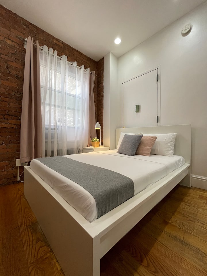 Midtown Two-bedrooms - New York
