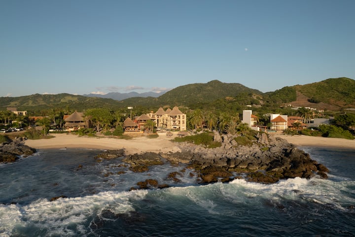 Beachfront Condo In Troncones (Pool, A/c, Wifi) - Mexico