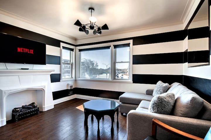 Le Classique | Métro | Ac | Wifi | Balcon | Tv - Laval