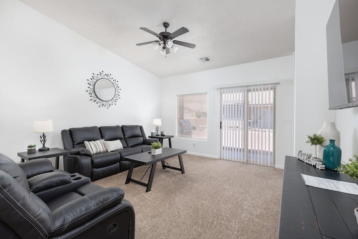 Beautiful Home Near Casinos, Golfing, & Sxs Riding - Mesquite, NV
