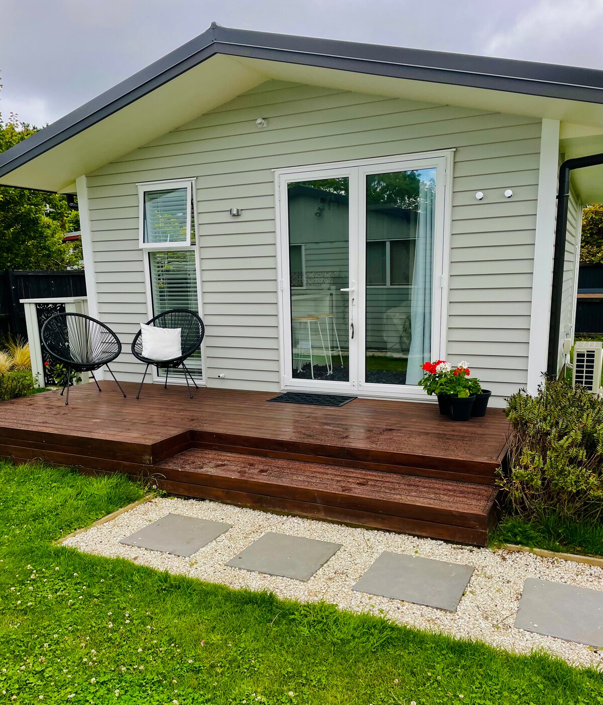 Christchurch Central City Holiday Rentals & Homes - Christchurch ...