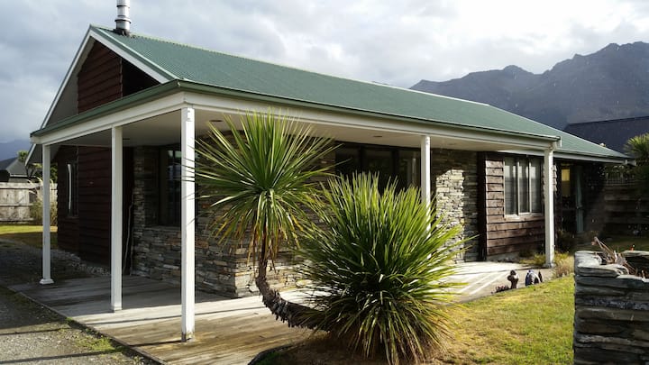 Glenorchy Family Cottage - Glenorchy