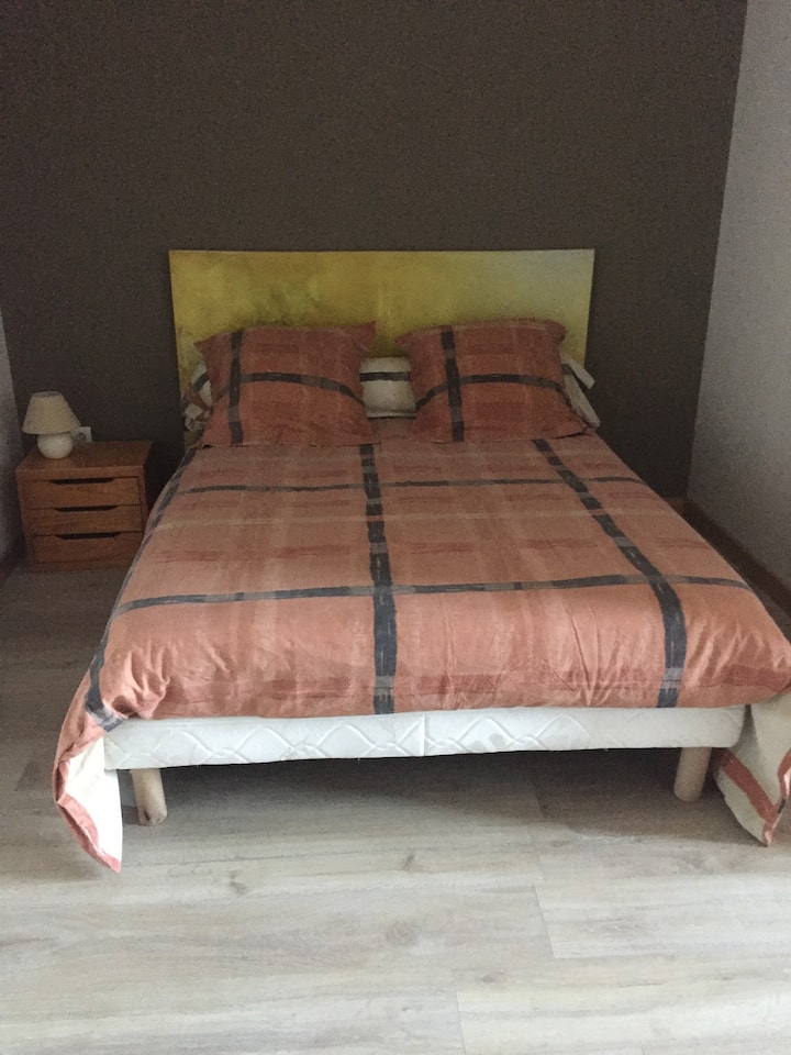 Chambre Avec Salle D’eau - Alba-la-Romaine