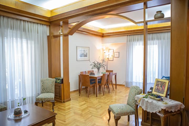 The Arched Home - Athen