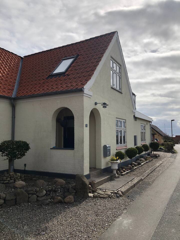 Værelse I Skønne Thorøhuse Ved Assens, Fyn. - Danemark