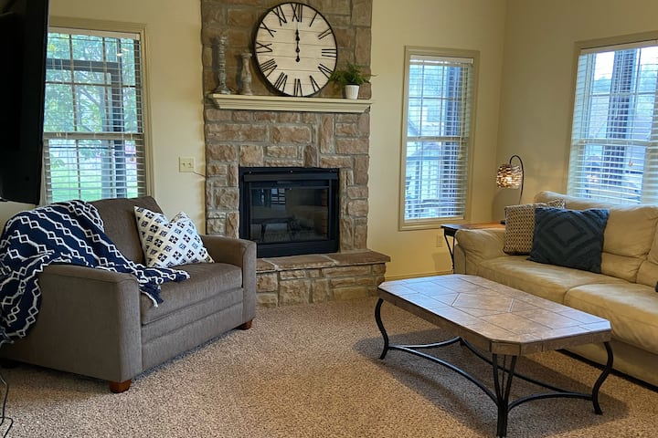 Perfect Family Condo!best Amenities, 5 Mins To Sdc - Branson, MO