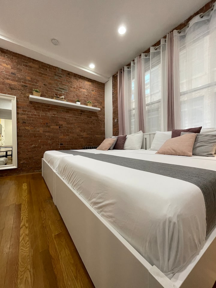 Midtown One-bedroom - Weehawken, NJ