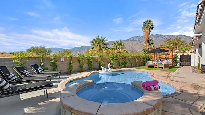 The Pink Bulldog Palm Springs Lux Villa - Palm Springs, CA
