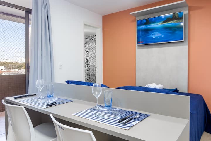 Flat Em Excelente Bairro, Ar Condicionado /Piscina - Curitiba