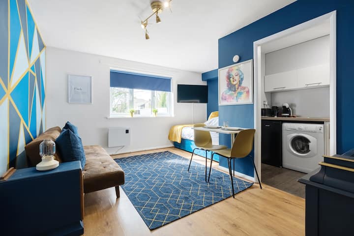Maidstone Centre Studio - Long Stay Discounts - Maidstone