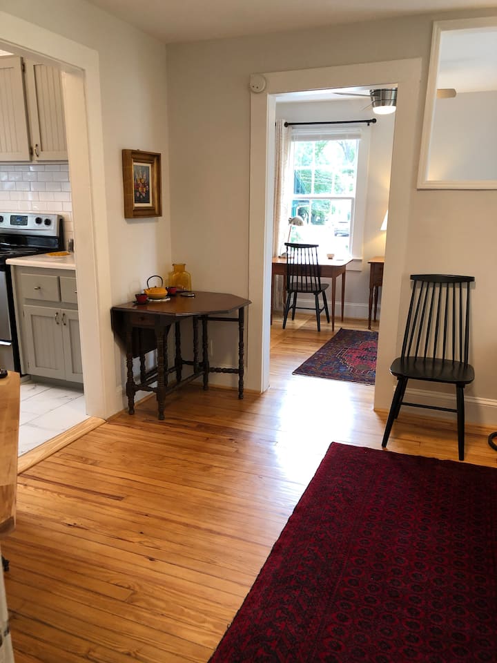 Peaceful Studio Apartment Near Historic Downtown - ステーツビル, NC
