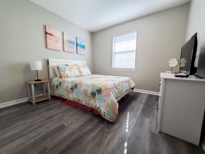 Renovated Family Friendly Apt Near Owa & Beach 706 - Foley, AL